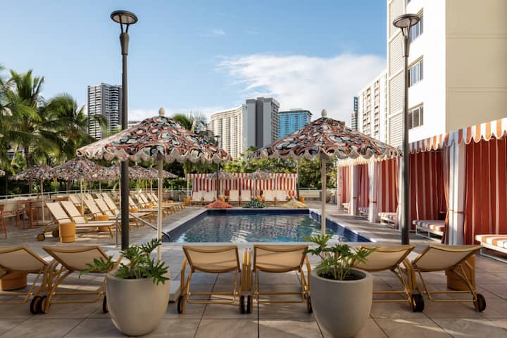 Idyllic Island Escape | Sightseeing.outside Pool - Honolulu, HI