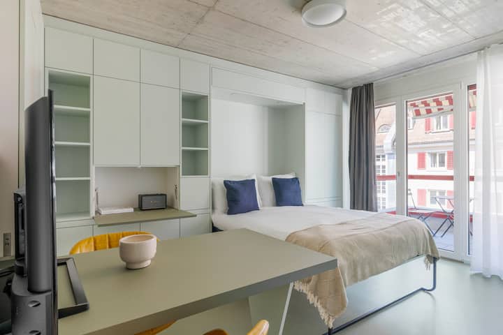 Blueground | Oerlikon, Balcony, Nr Eth Zürich - Zürich