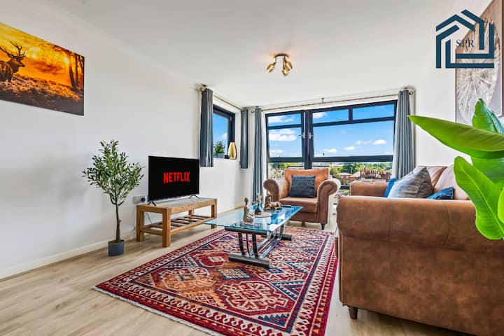 Reading City Getaway | Stylish Flat- Sleeps 2 - Reading