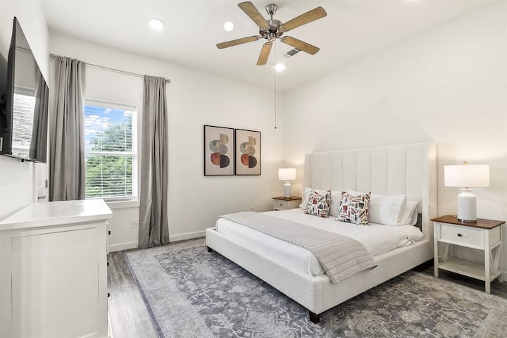 Game Day Chalet Walk To Stadium - Tuscaloosa, AL