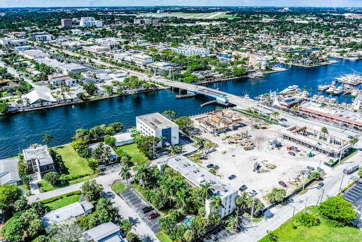 Studio Near Pompano Beach - Steps To Ocean & Pier - Pompano Beach, FL
