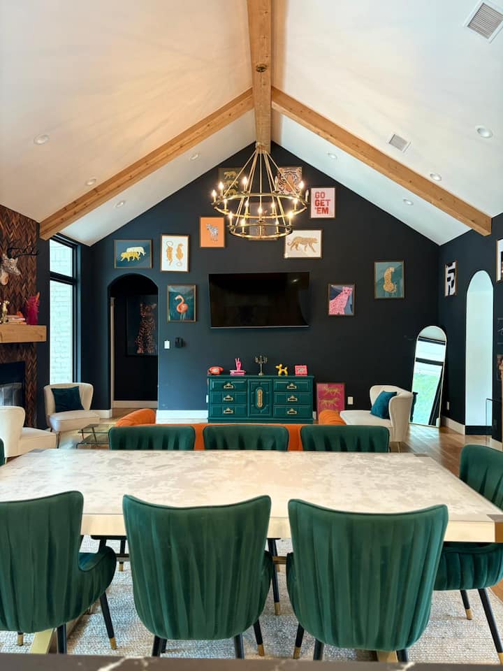Designer Retreat|pool•fire Pit • Events|sleeps 18 - Waxahachie, TX