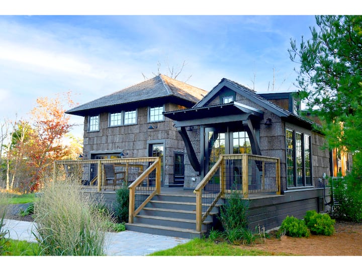 Home W/ 2-story Windows + Studio | 70+ Amenities - Burlingame State Park, Charlestown