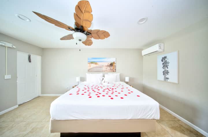 Palm Breeze King Studio W/pool - Pompano Beach, FL