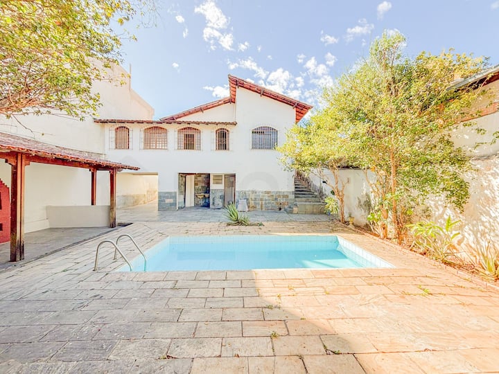 House Spacious Home With Pool For 14 Guests - Belo Horizonte