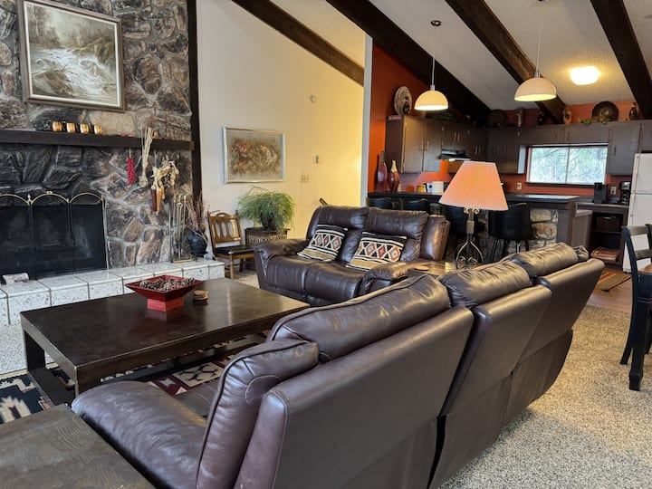 Miller's Outpost - Ruidoso, NM