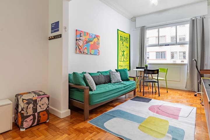 5-min Walk To Copacabana Beach | Renovated & Cozy - Ipanema