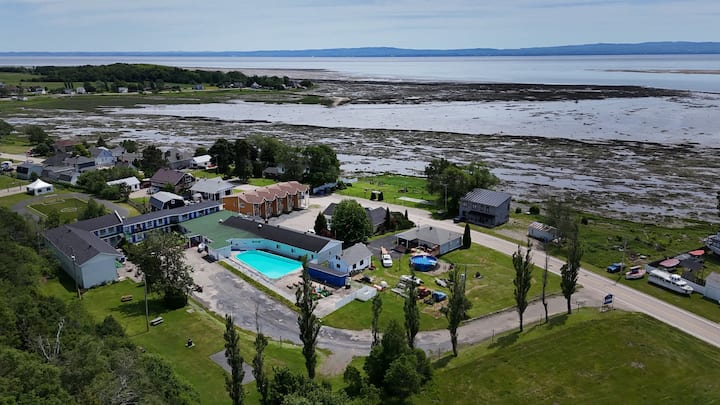 Condo/bord De Fleuve/piscine | Les Voitures D'eau - Charlevoix