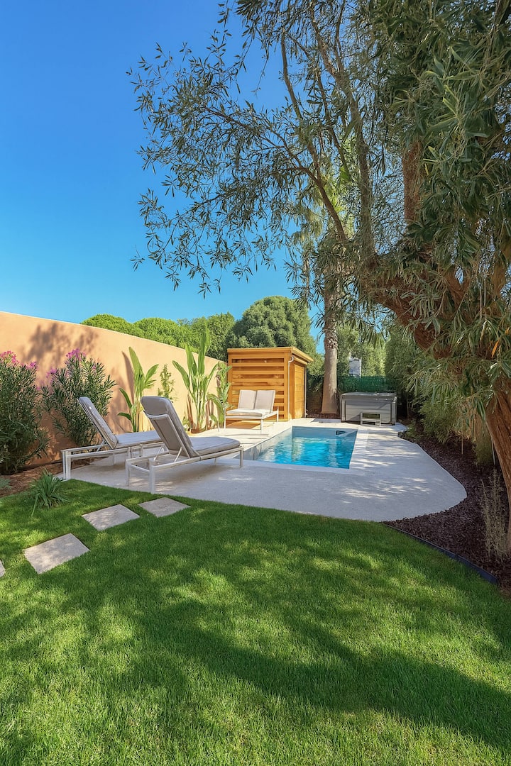 Villa Clémarine – Détente, Piscine & Jacuzzi Privé - Sanary-sur-Mer