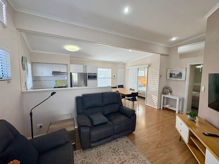 The Beach Quarters - Broadwater