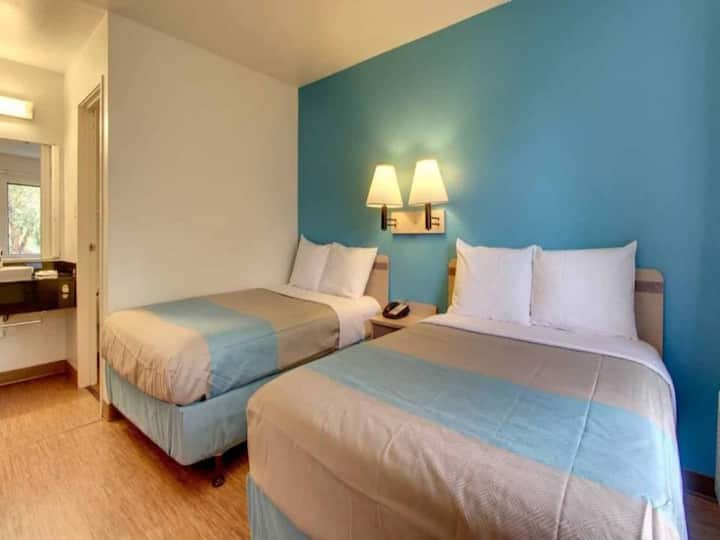 Motel 6 Des Moines, _2 Lits Pleins | Dragons - Des Moines, IA