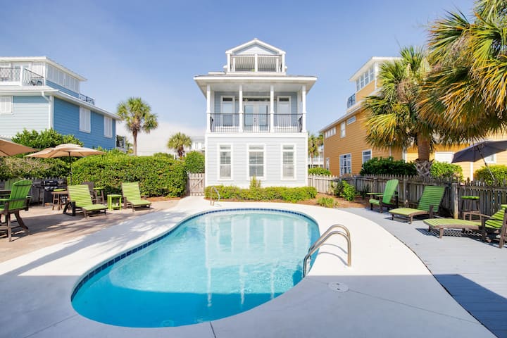 House W/ Private Pool +Cabana House Close To Beach - Destin, FL