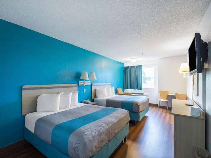 Lawrence Standard | Chambre - Lawrence, KS