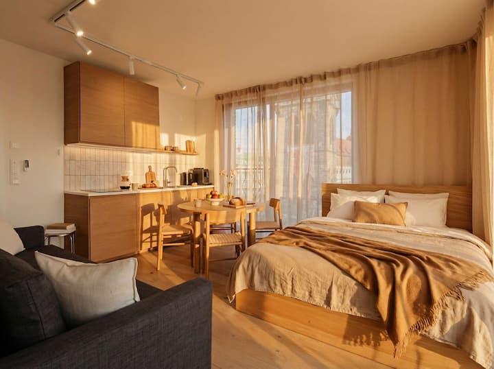 Turnkey | Henry's Tower Penthouse Ii - Prague