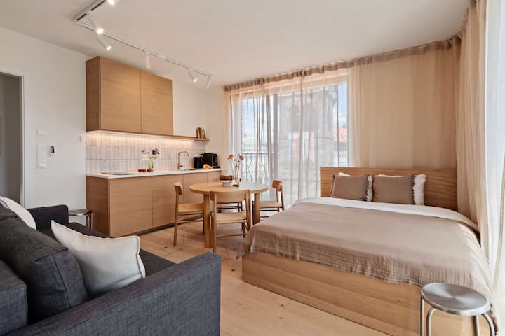 Turnkey | Henry's Tower Penthouse Ii - Prague