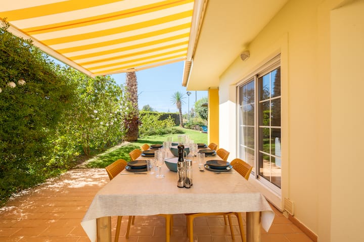 Beautiful Villa With Private Pool [130] - Lagos