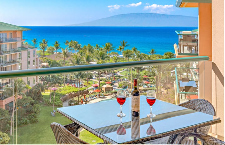 Bright 8th Floor Studio With Sweeping Ocean Views - Kaanapali, HI