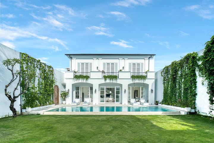 Villa J’adore 4br Villa W/ Ocean View In Berawa - Australia