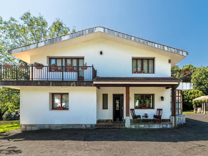Belle Et Spacieuse Maison Avec Piscine - Castro Urdiales