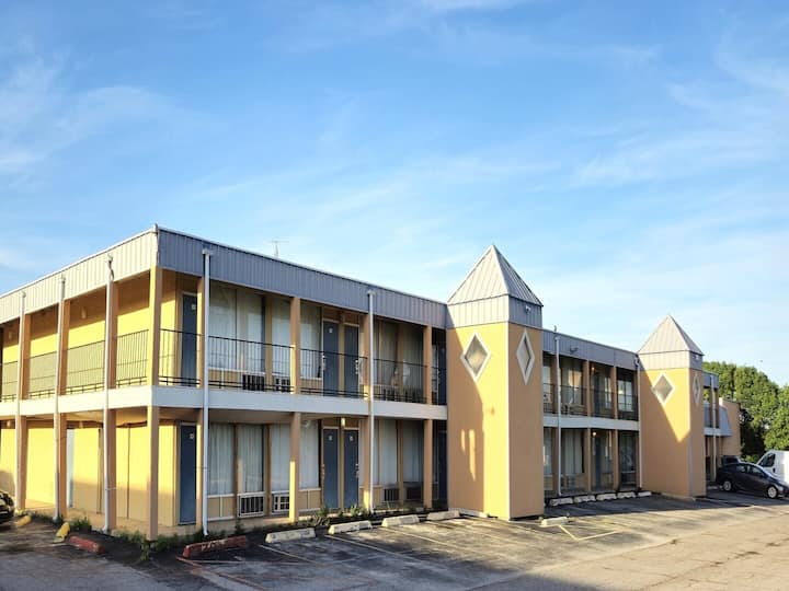 2 Lit Complet Fumeurs - Lawton, OK