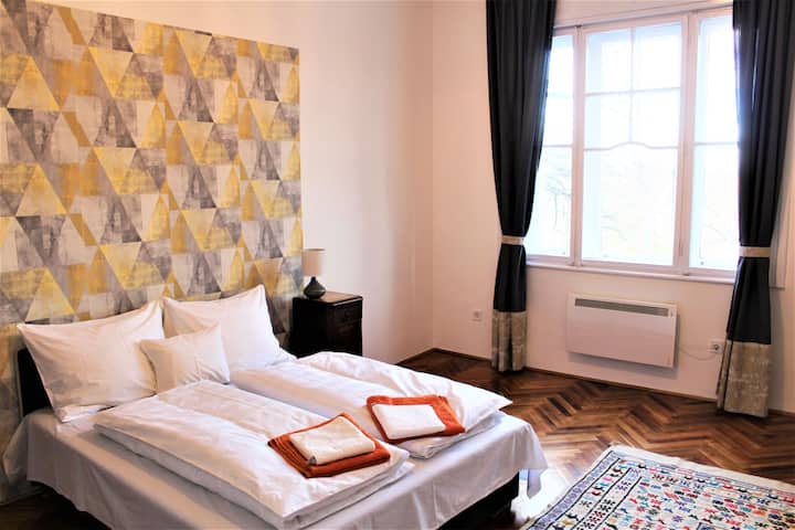 Central - Balcony - Dog Friendly - Free Parking - Miskolc