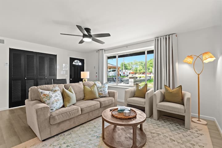 New! Modern 2br By Downtown Royal Oak | King Beds - Birmingham, MI