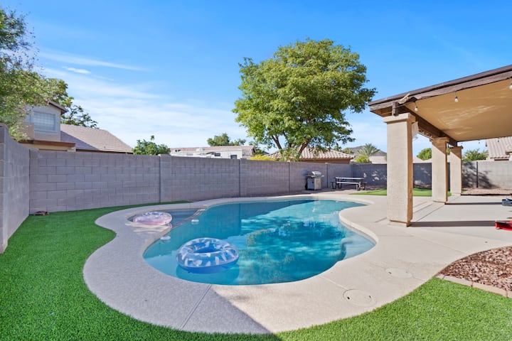 Pool Oasis|4br Golf/ping-pong/games/family Retreat - Glendale, AZ