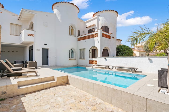 Welcs Villa 022 Emp La Morgana Con Piscina Priva - Empuriabrava