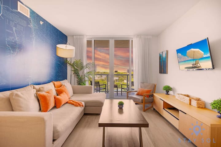 1 Br Modern Resort Balcony & Amazing Pool - Hallandale Beach