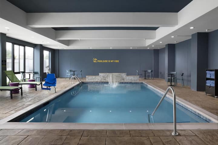 Brand New Suite | Pool. Free Breakfast. Kitchen - Lochwood - Dallas