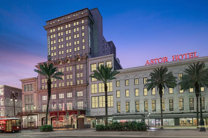 Canal Street Corner | Room Service. Iconic Eats - Gretna, LA