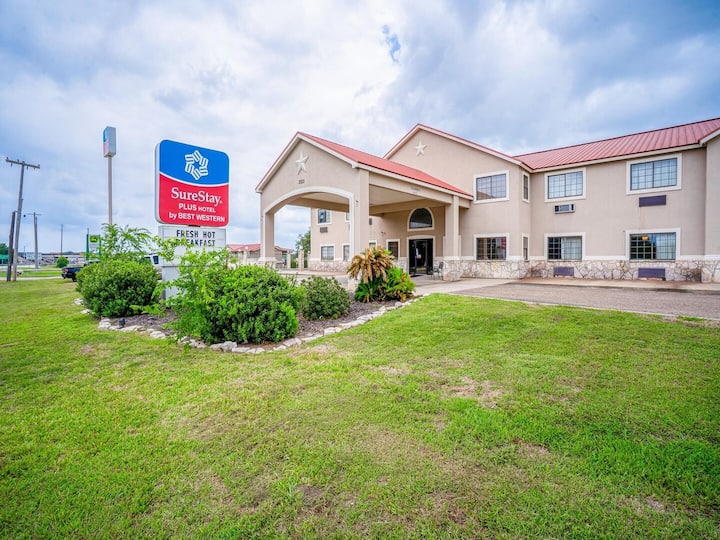 2 Lits Queennes Non-fumeurs - Beeville, TX