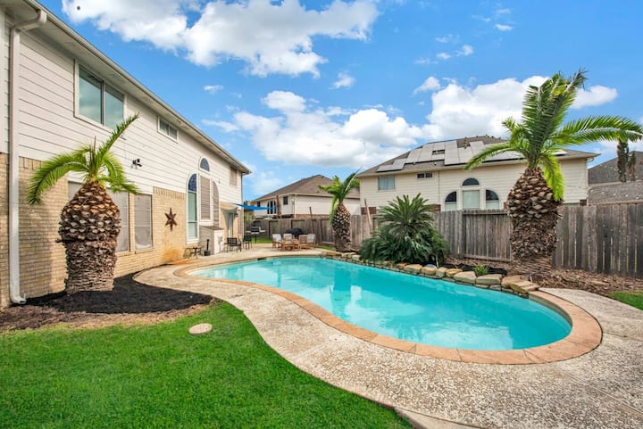 Epic 7br W/ Pool + Billiards | 25 Mins To Downtown - Houston, TX