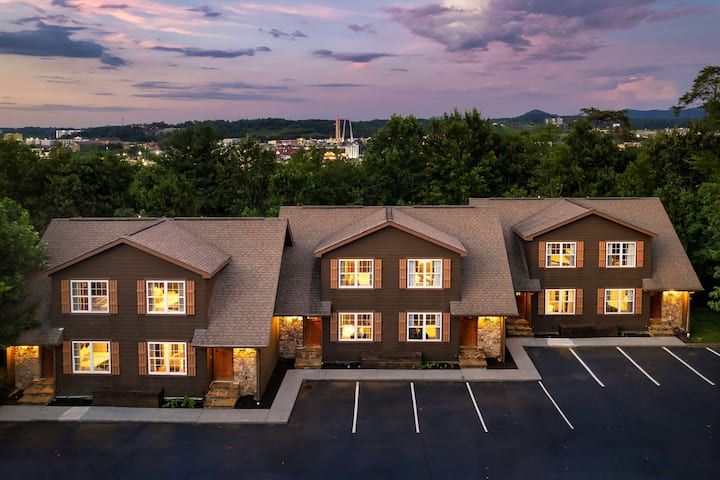 New Remodeled・sleeps 6・near Downtown・hot Tub・games - Pigeon Forge, TN