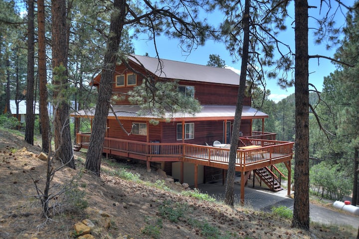 New Listing! Deer Ridge Cabin | Borders Blm - Bayfield, CO