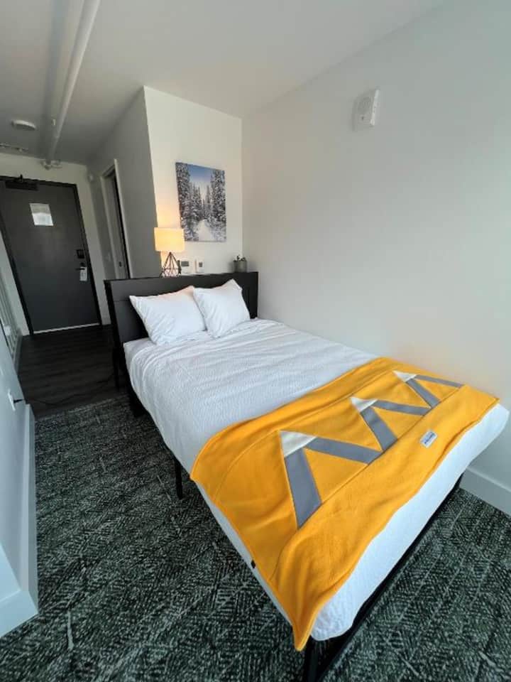 Trendy Downtown Escape – Walk Everywhere - Dillon, CO