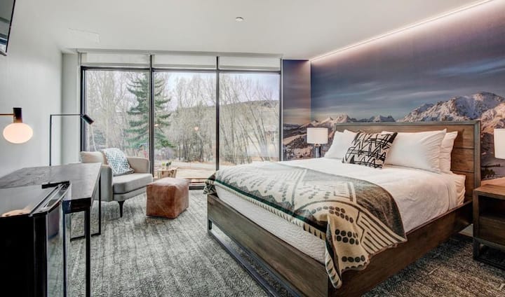 Contemporary City Stay – Near Parks, Dining & Art - Dillon, CO