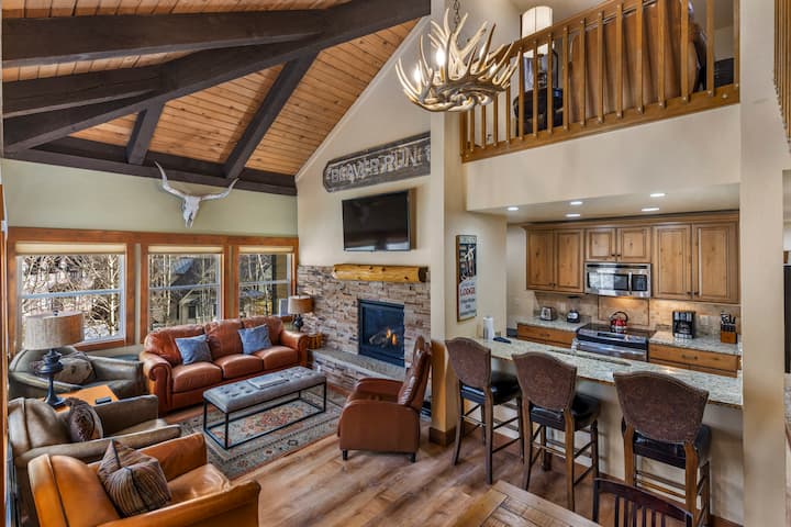 Downtown Breckenridge Hideaway | 2br/loft. Pool & - Breckenridge, CO