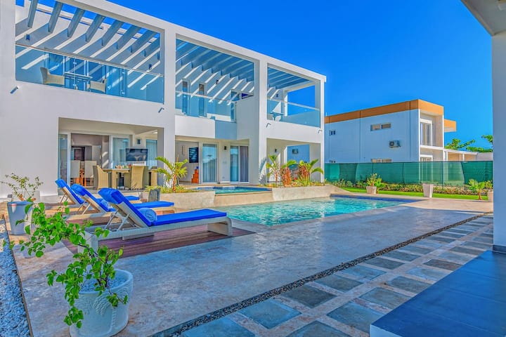 Luxury 3br Villa W/ Pool & Views - Sosúa