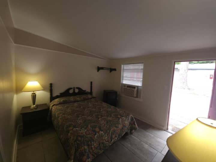 Lit Queen Fumeurs - Mobile, AL