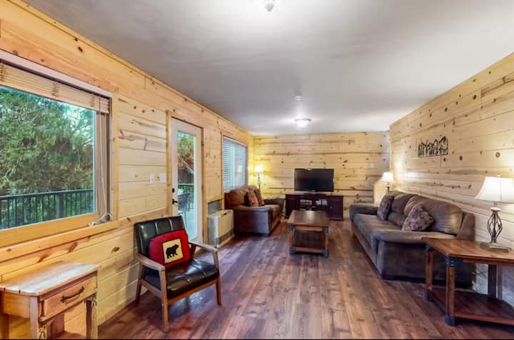 Blue Meadow-5 Mins From The Lake & Pet Friendly! - Shaver Lake, CA