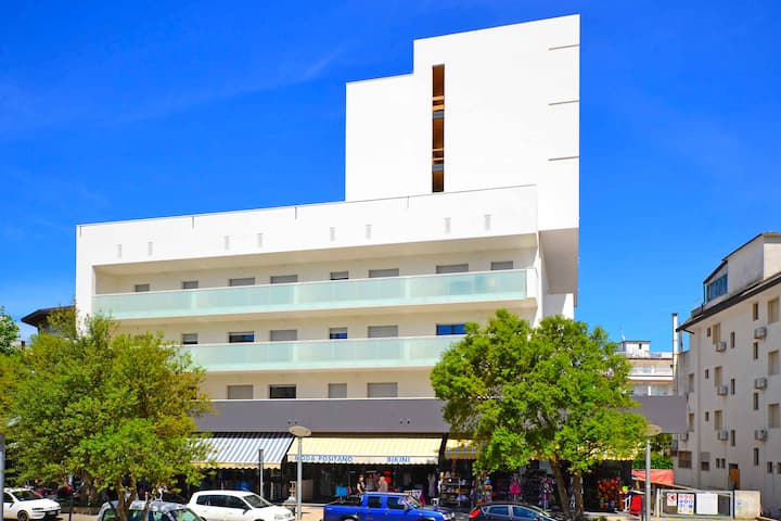 Holiday Apartment With Air Conditioning And Balcon - Lignano Sabbiadoro