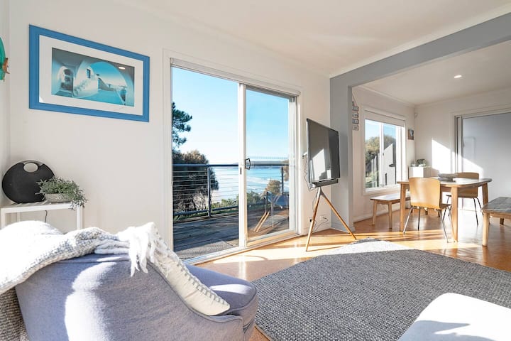 Seascape Cottage—headland Stay Near Whale Watching - Primrose Sands