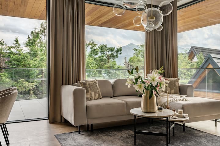 Spectacular Villa With 3 Bedrooms And Jacuzzi - Zakopane