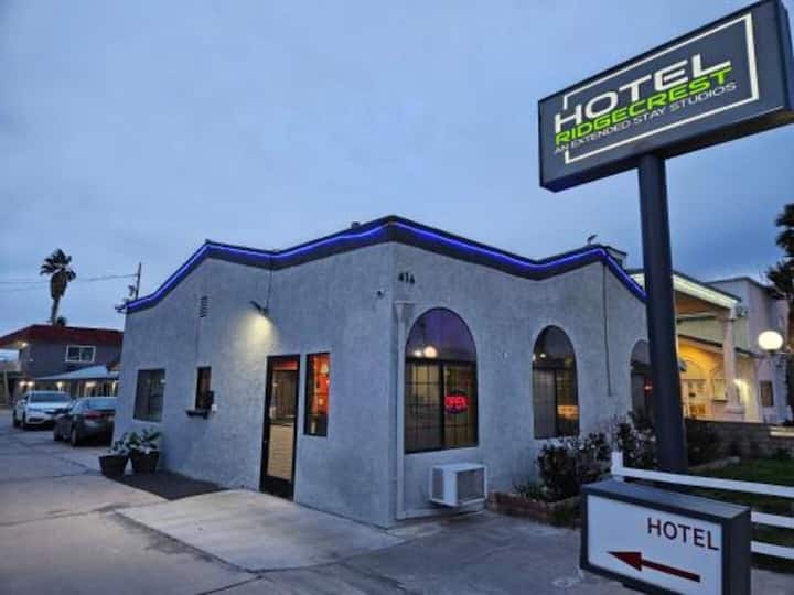 2 Lits Queen Avec Une Kitchenette Non-fumeur - Ridgecrest, CA