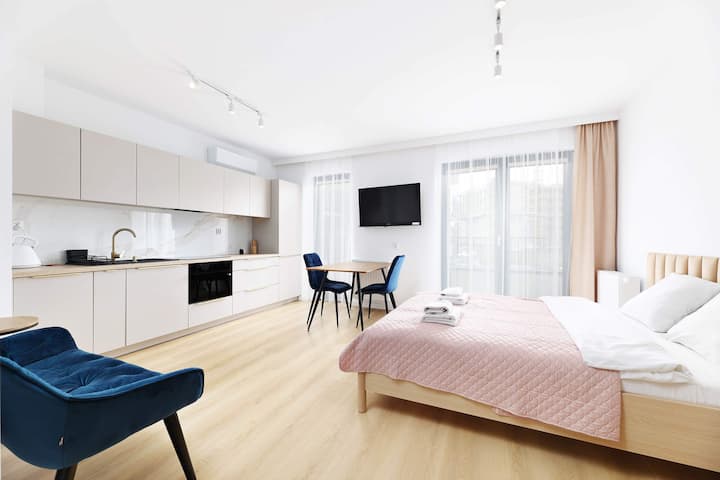 Pychowicka 3b By Homeprime - John Paul II Kraków-Balice Airport (KRK)