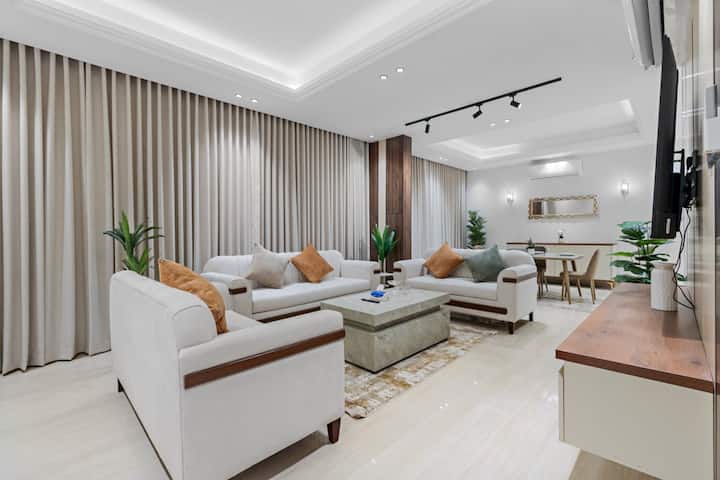 Gr - Luxury 3br Apt | Stylish Stay In Hittin - Riyadh