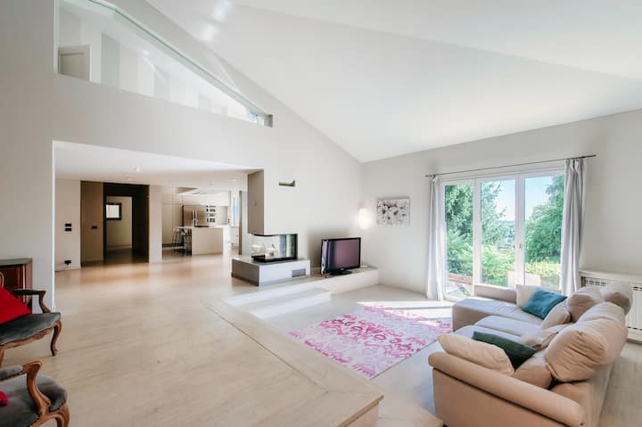 Parmi Les Collines Près De Côme (Villa Marta) - Como