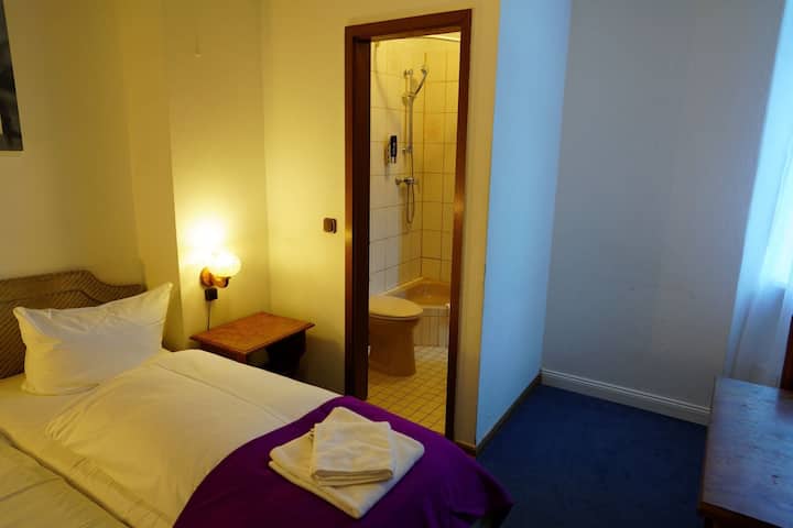 Cozy Single Room In Charlottenburg - Berlino
