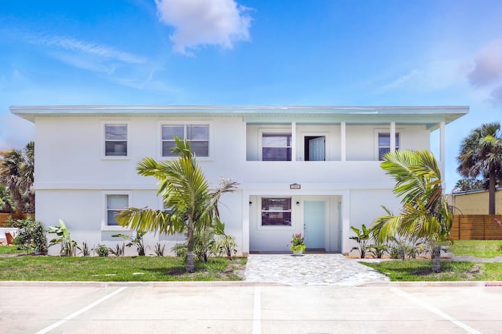 Watershed Beach Retreat 04 - Jacksonville Beach, FL